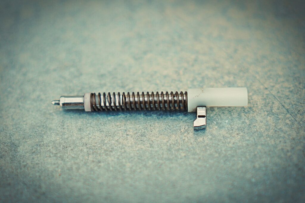 Hammer vs. Striker Fired Pistols - The Broad Side